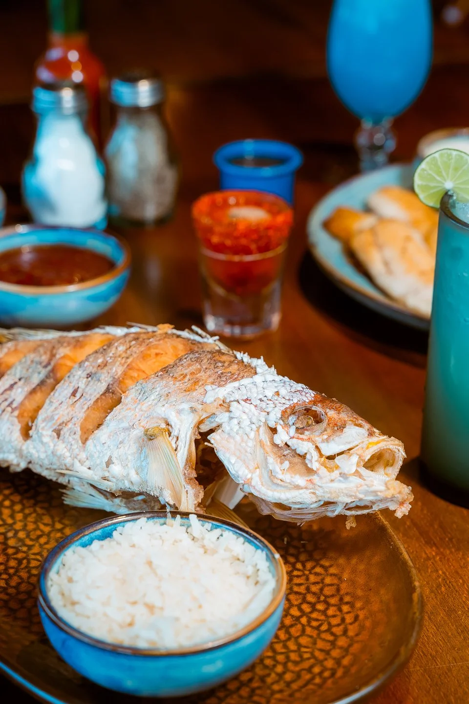 Entrees — Lapa Lapa Seafood & Drinks