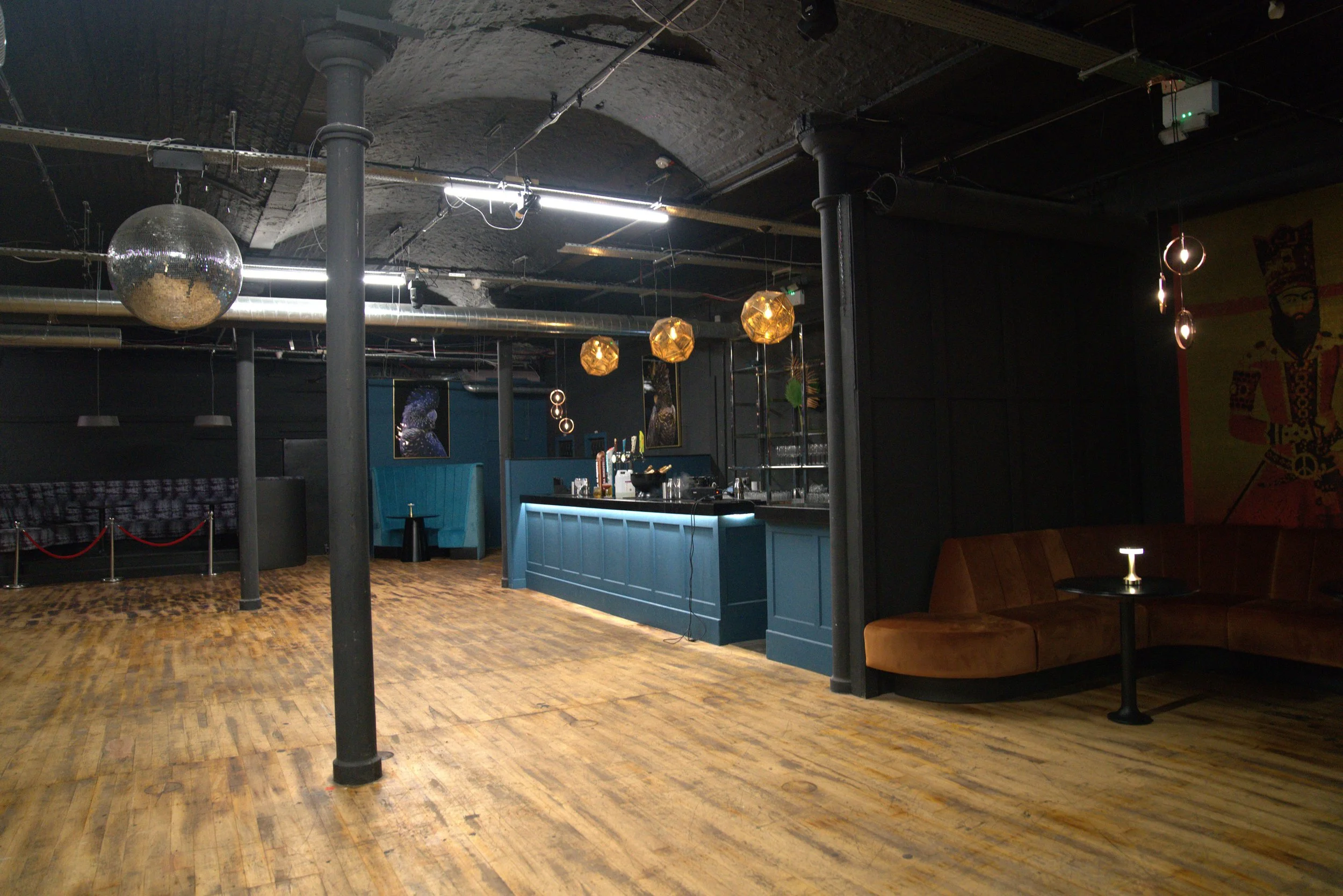 GALLERY — The Den