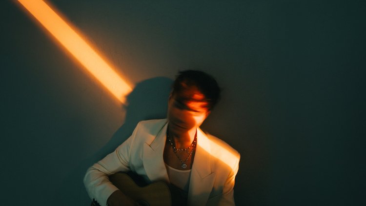 Corbyn Besson - Official Website