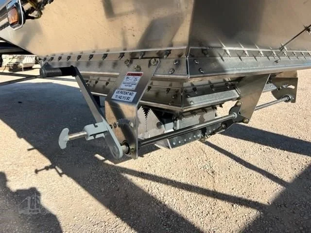2025 Sand Hopper - Midland Sand Runner — Area Trailer Sales & Rentals