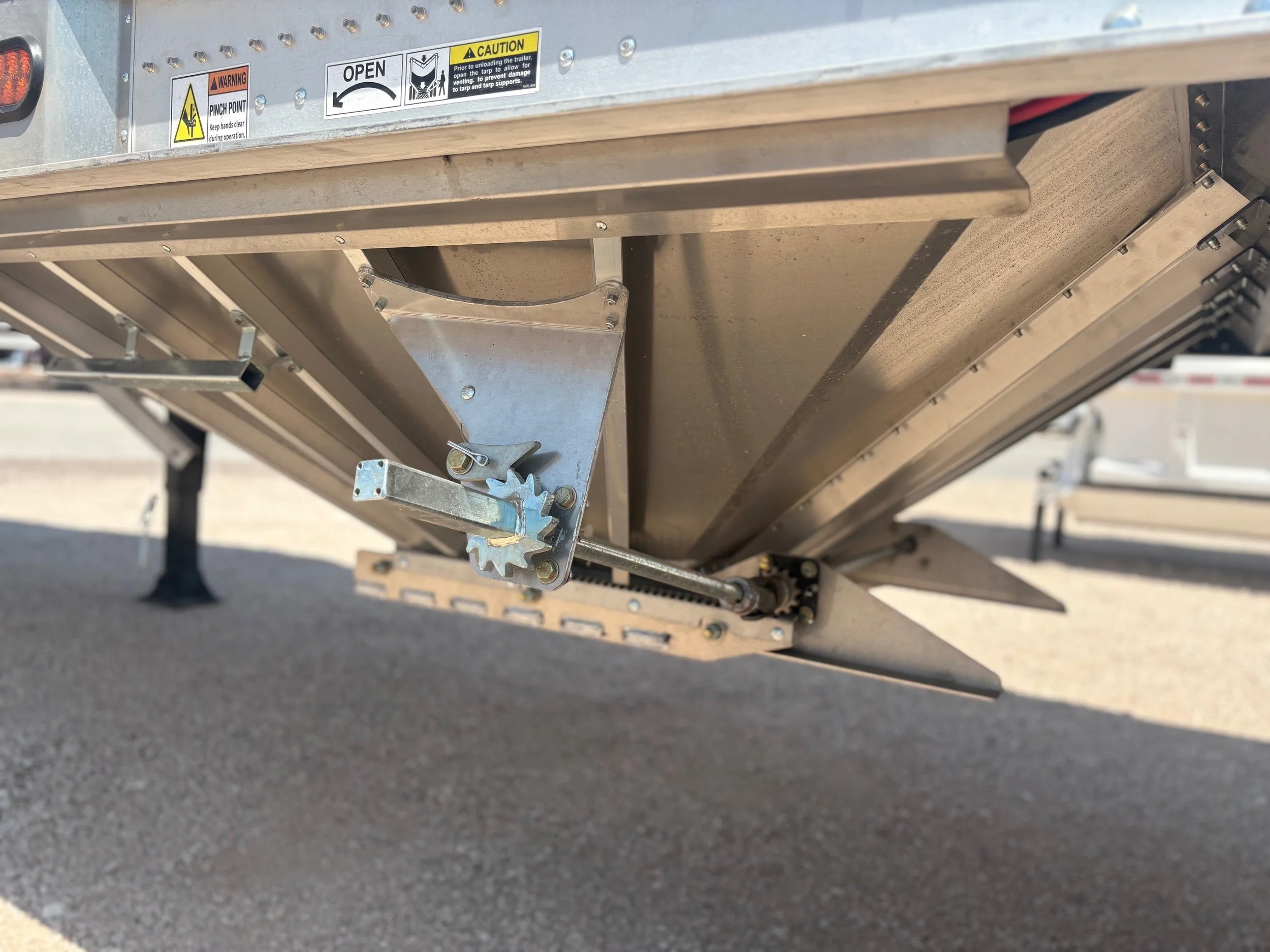 2025 Sand Hopper - Midland Sand Runner — Area Trailer Sales & Rentals