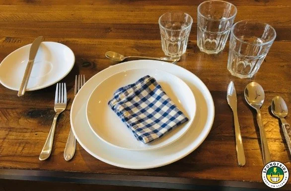 Teaching Table Setting and Manners for Kids — SPONGYKIDS