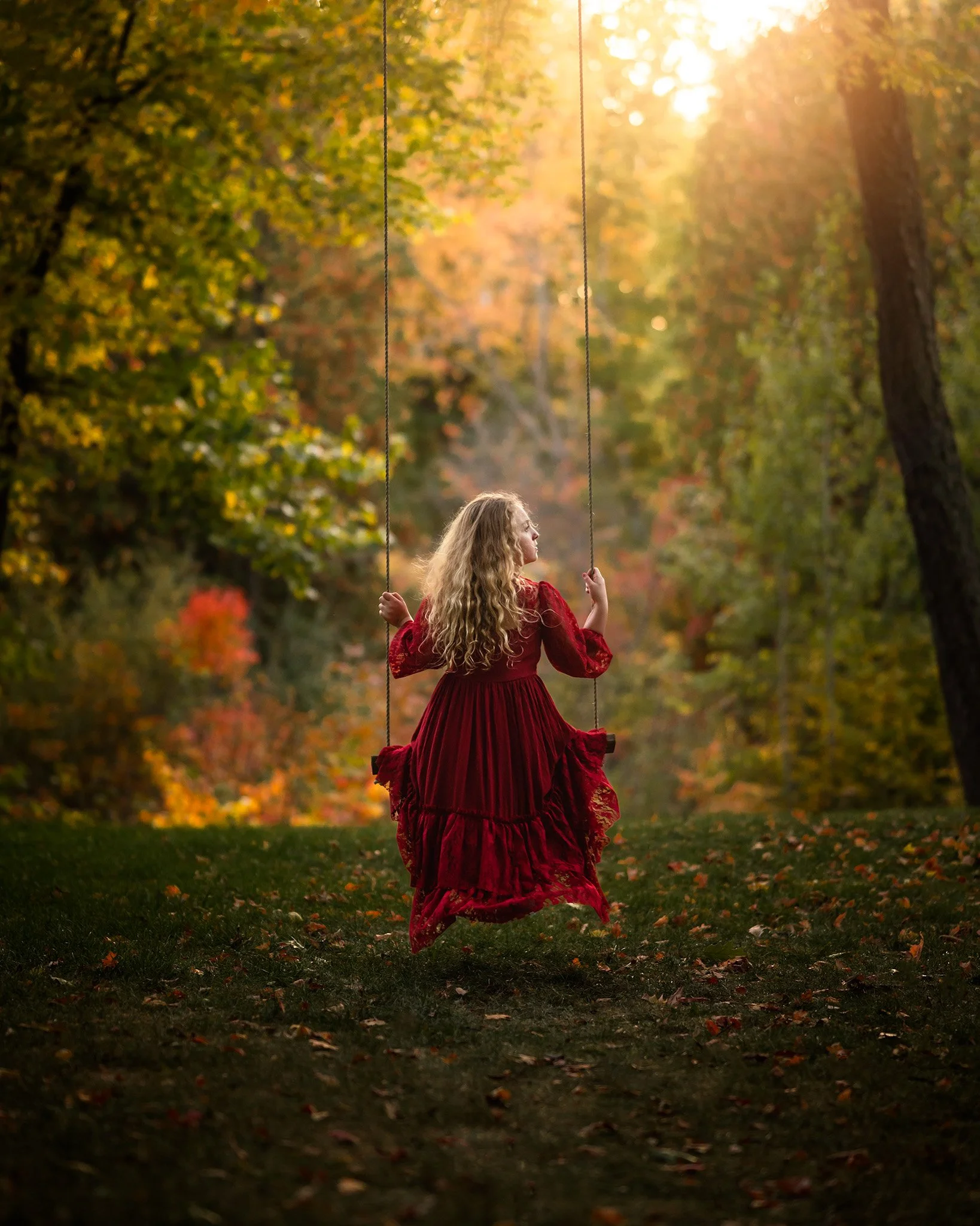 Top 5 Tips for Capturing Stunning Autumn Photos | by Holly Awwad