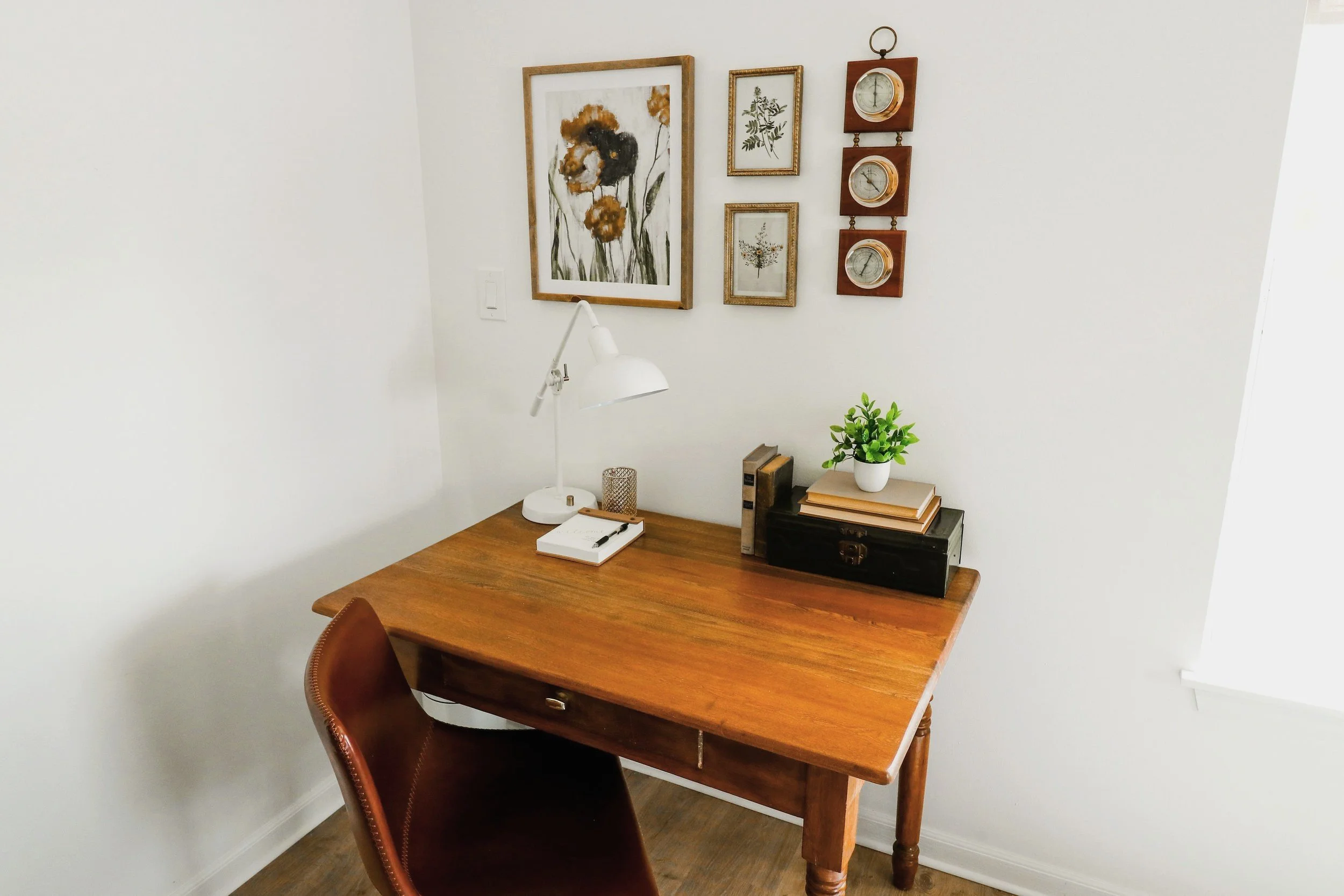 HUNTER INTERIORS CO.