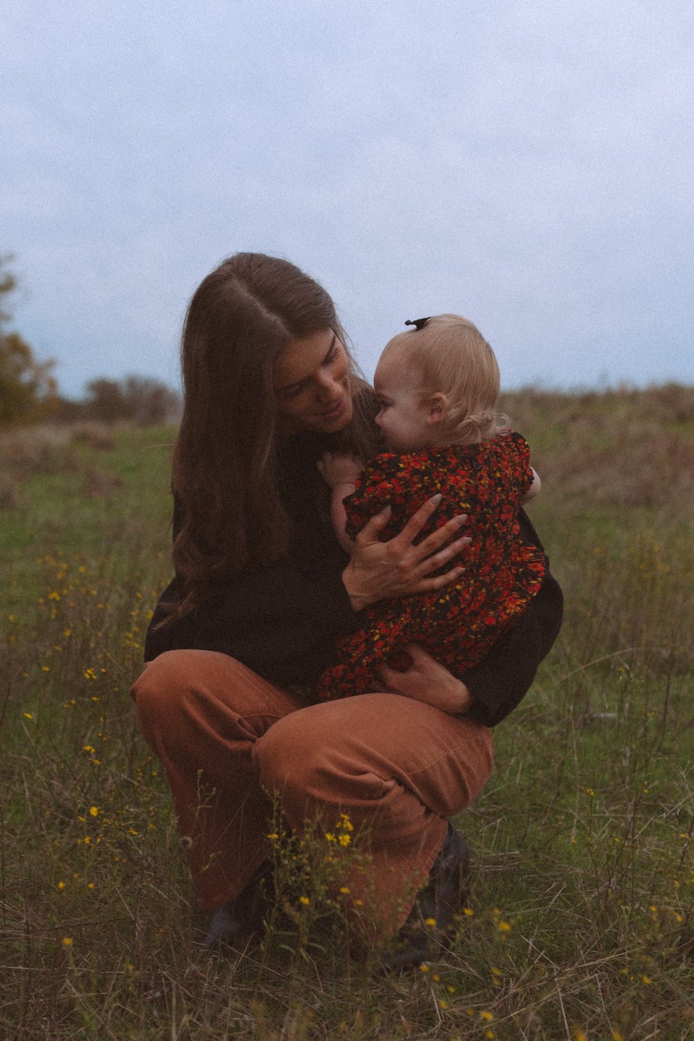 Embracing the Natural: Family Photos at Arbor Hills Nature Preserve ...
