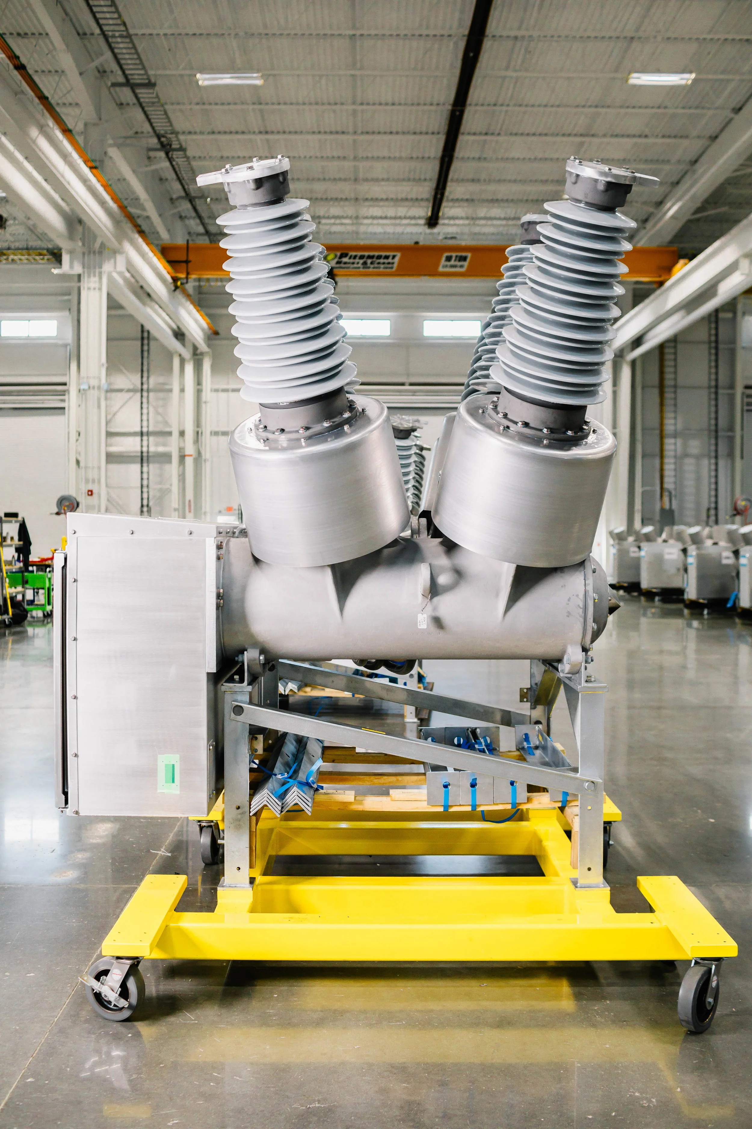 Dry Air Insulated Dead Tank Vacuum Circuit Breaker — MEIDEN AMERICA ...