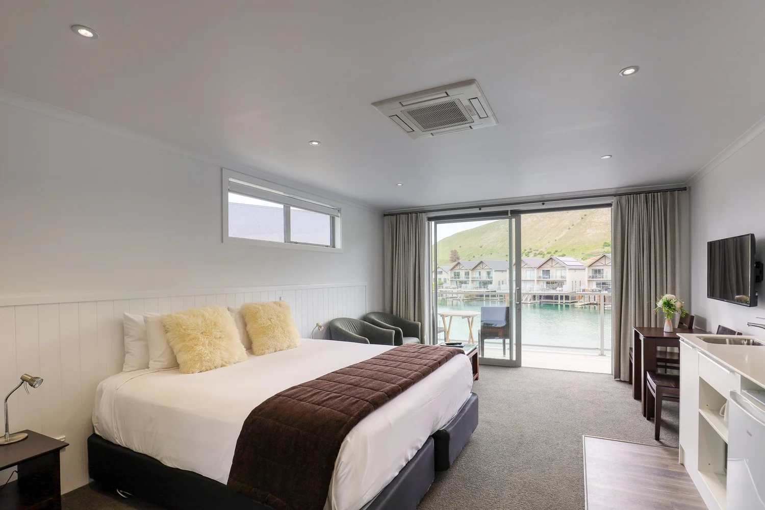 Marsden Lake Resort | Cromwell | Central Otago | Accommodation ...