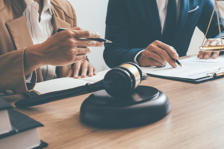 Commercial Disputes: A Comprehensive Guid (2025) — The Retail Law Group