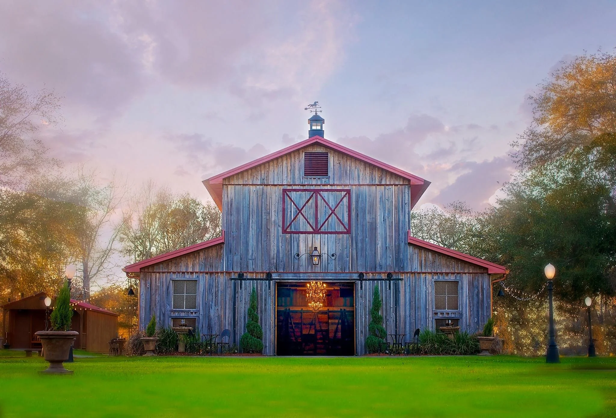 The Barn Of Pearl River