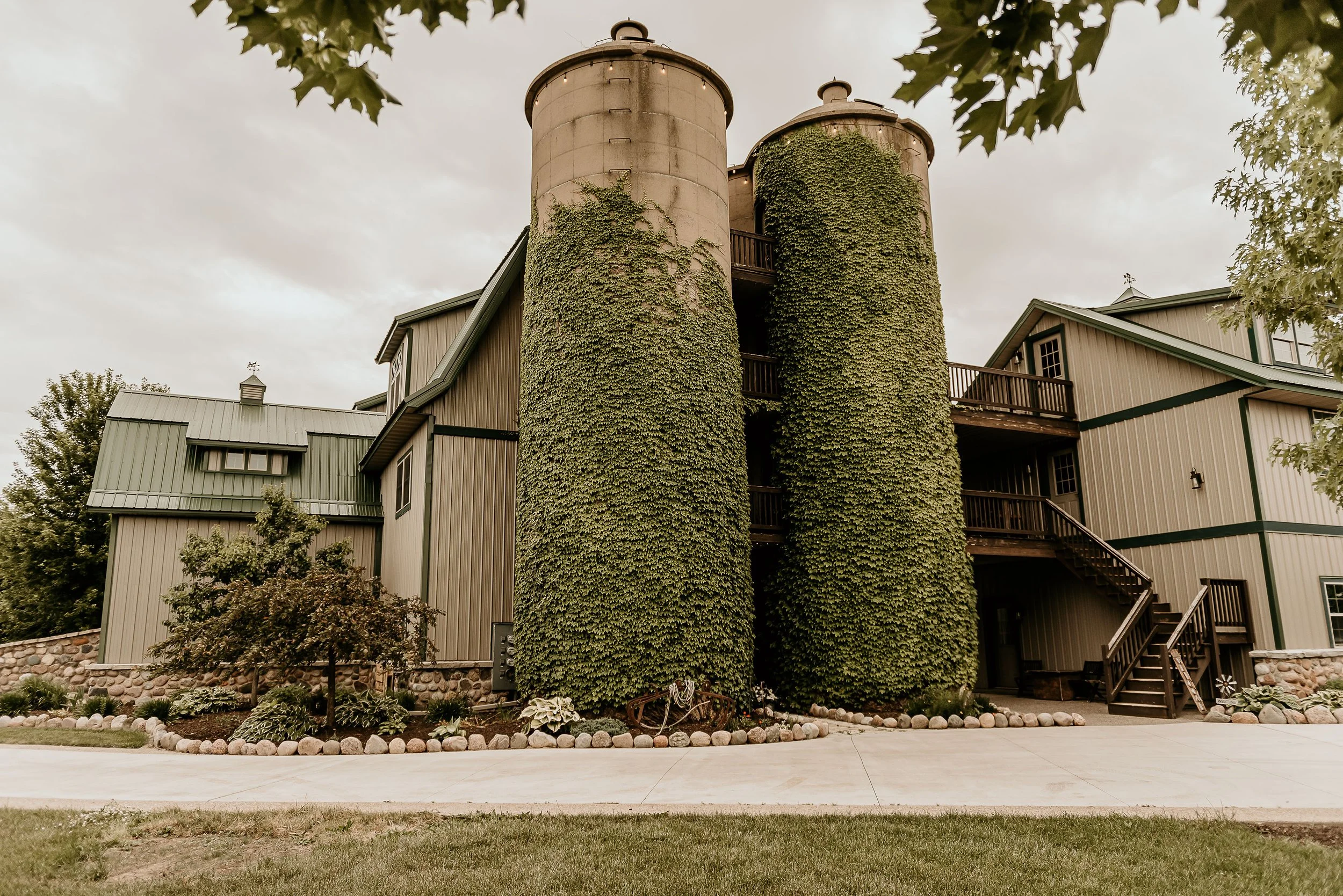 Home [www.barn-stay.com]