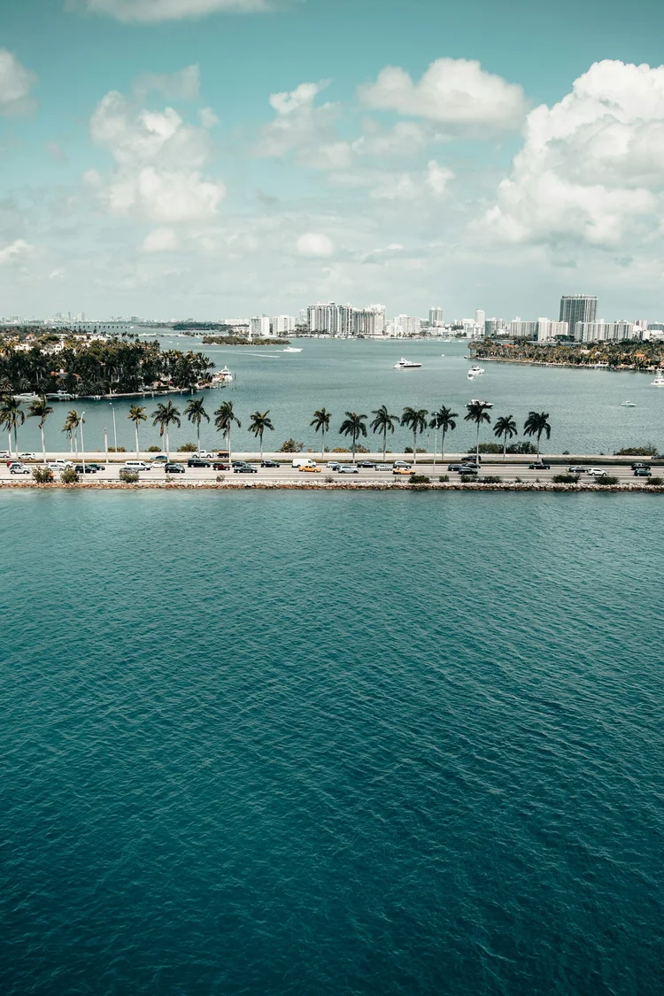 THE MIAMI VILLAS - Luxury Miami Vacation Rentals for Large Groups