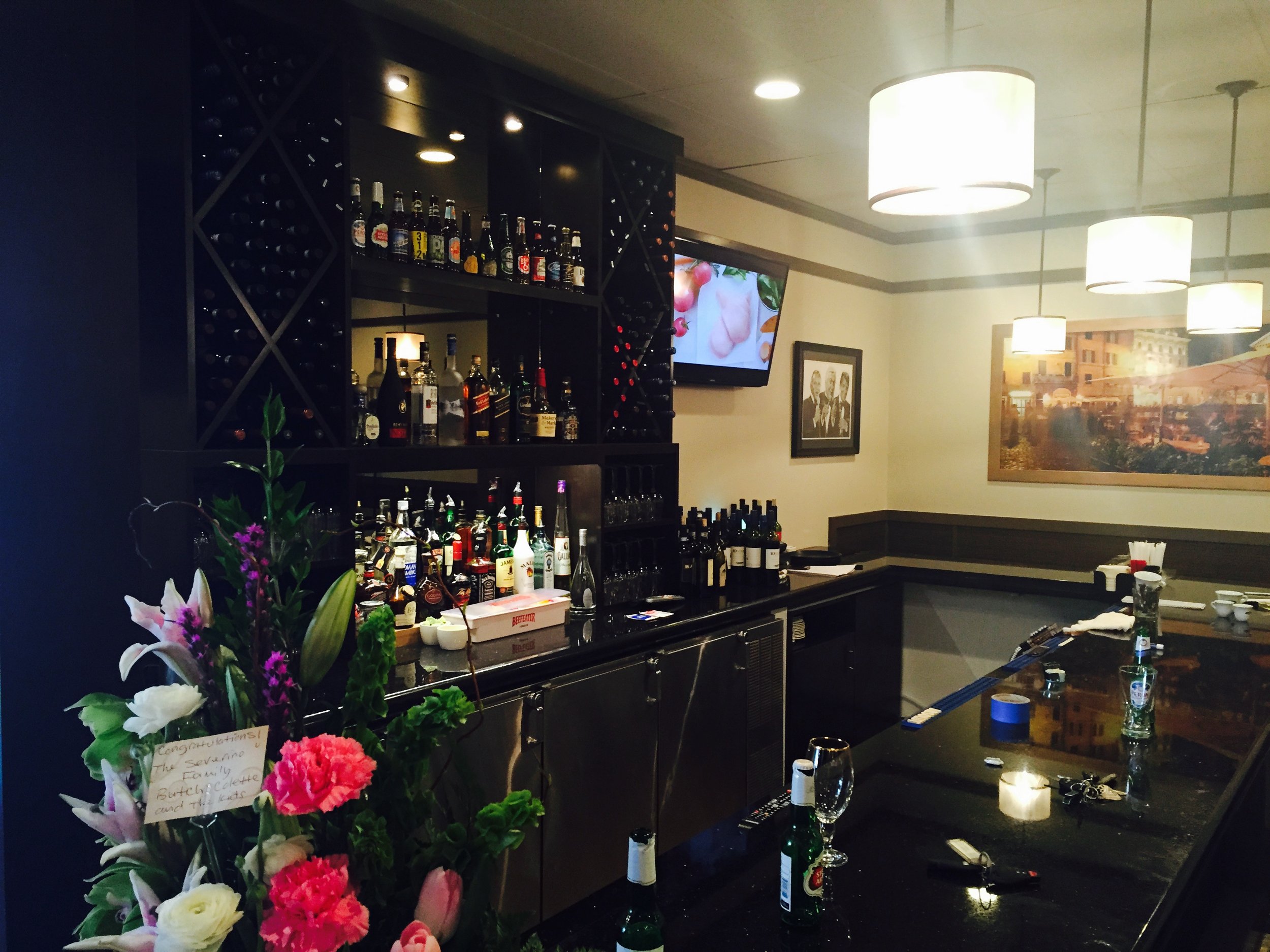 FELLINI ITALIAN RESTAURANT & PIZZERIA IN MOUNT PROSPECT IL