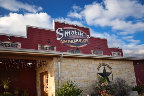 Smolik's Smokehouse