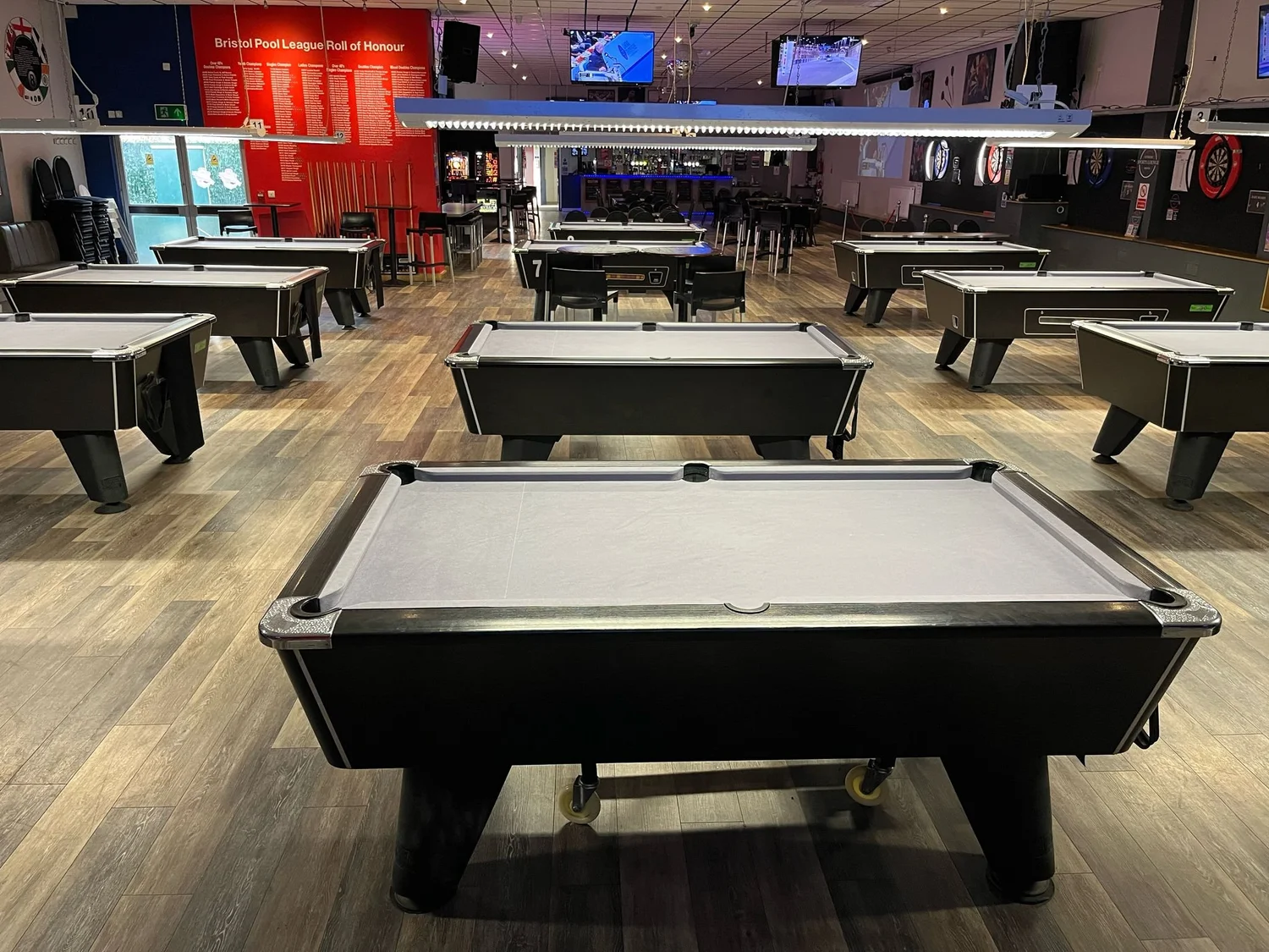 Supreme Sports Lounge
