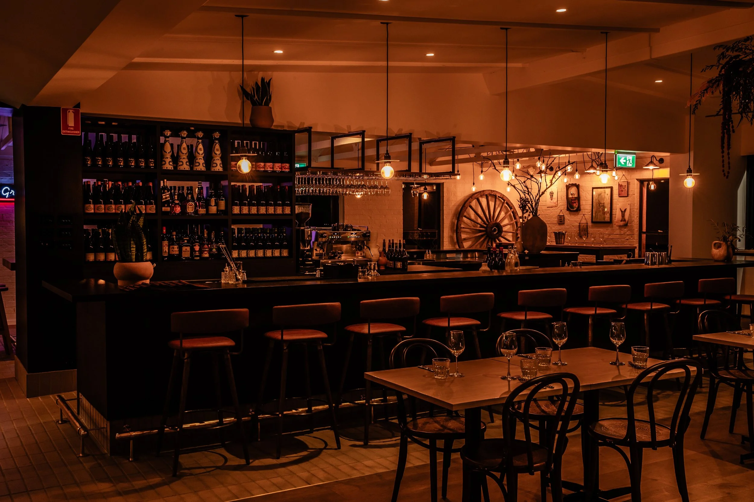 %i — HARKHAM WINE BAR