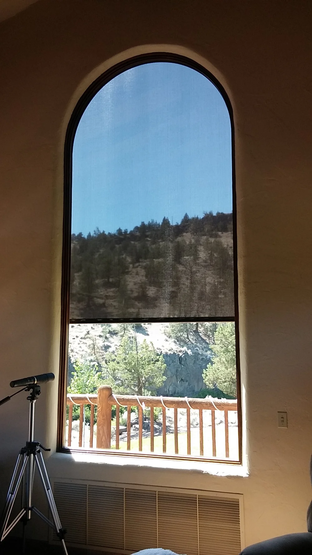 Operable Solar Screens — Bend On-Site Screening