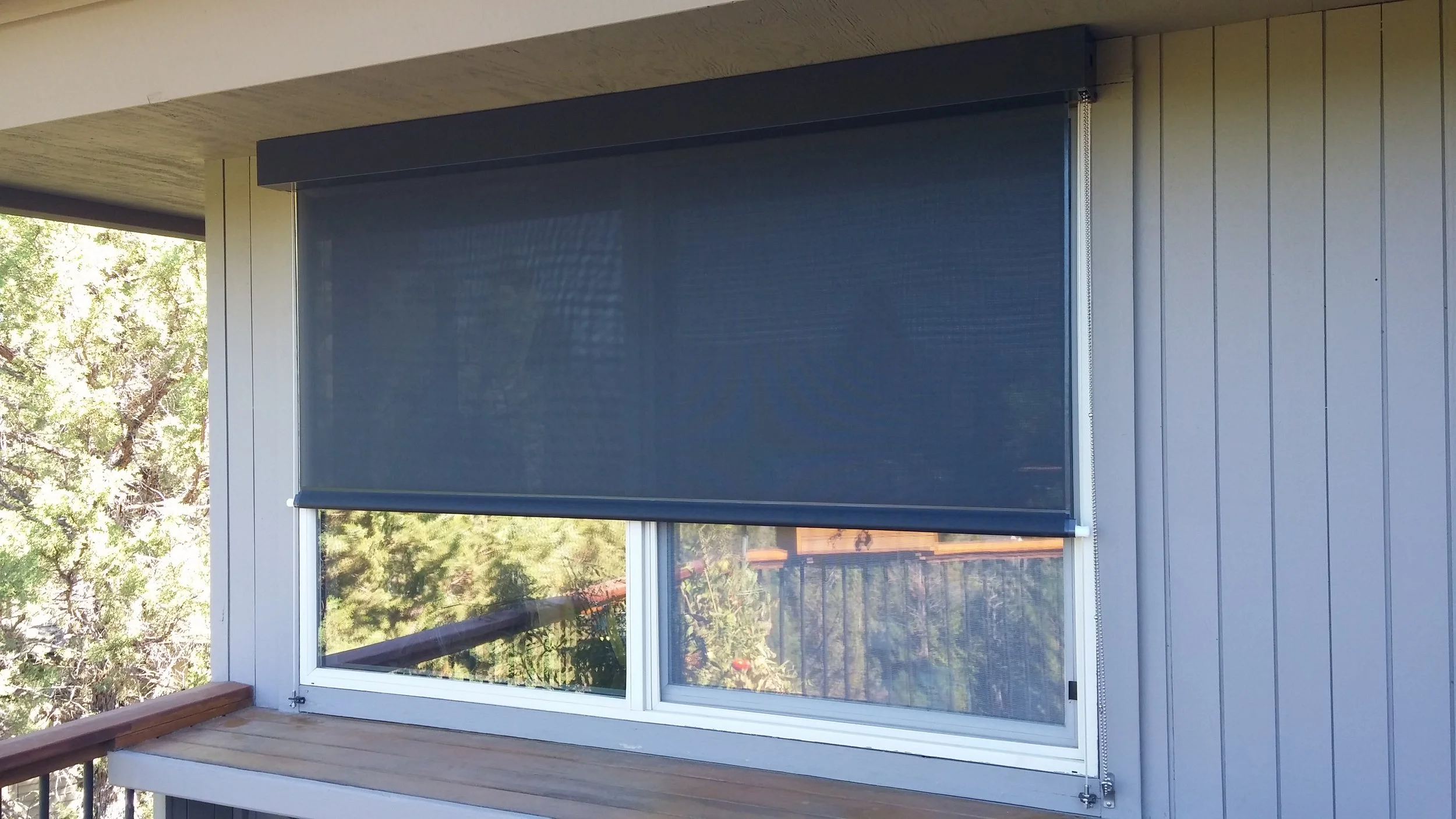 Operable Solar Screens — Bend On-Site Screening