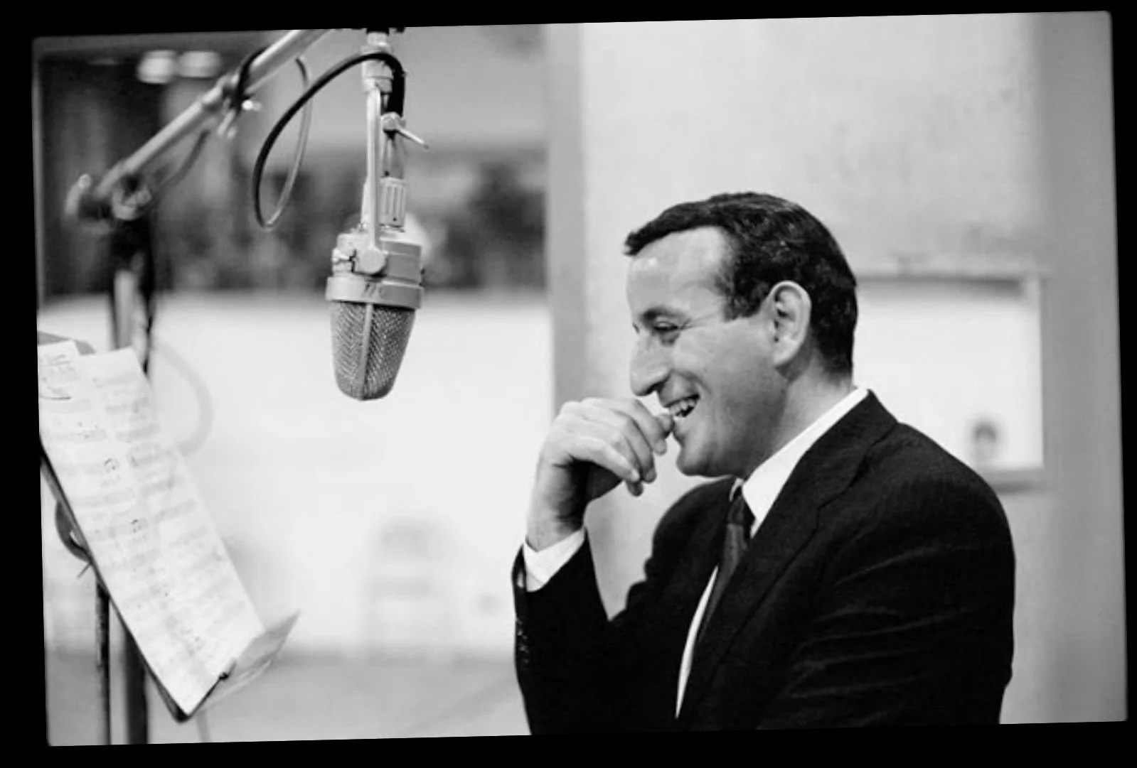 KWXY Presents An Interview with Tony Bennett