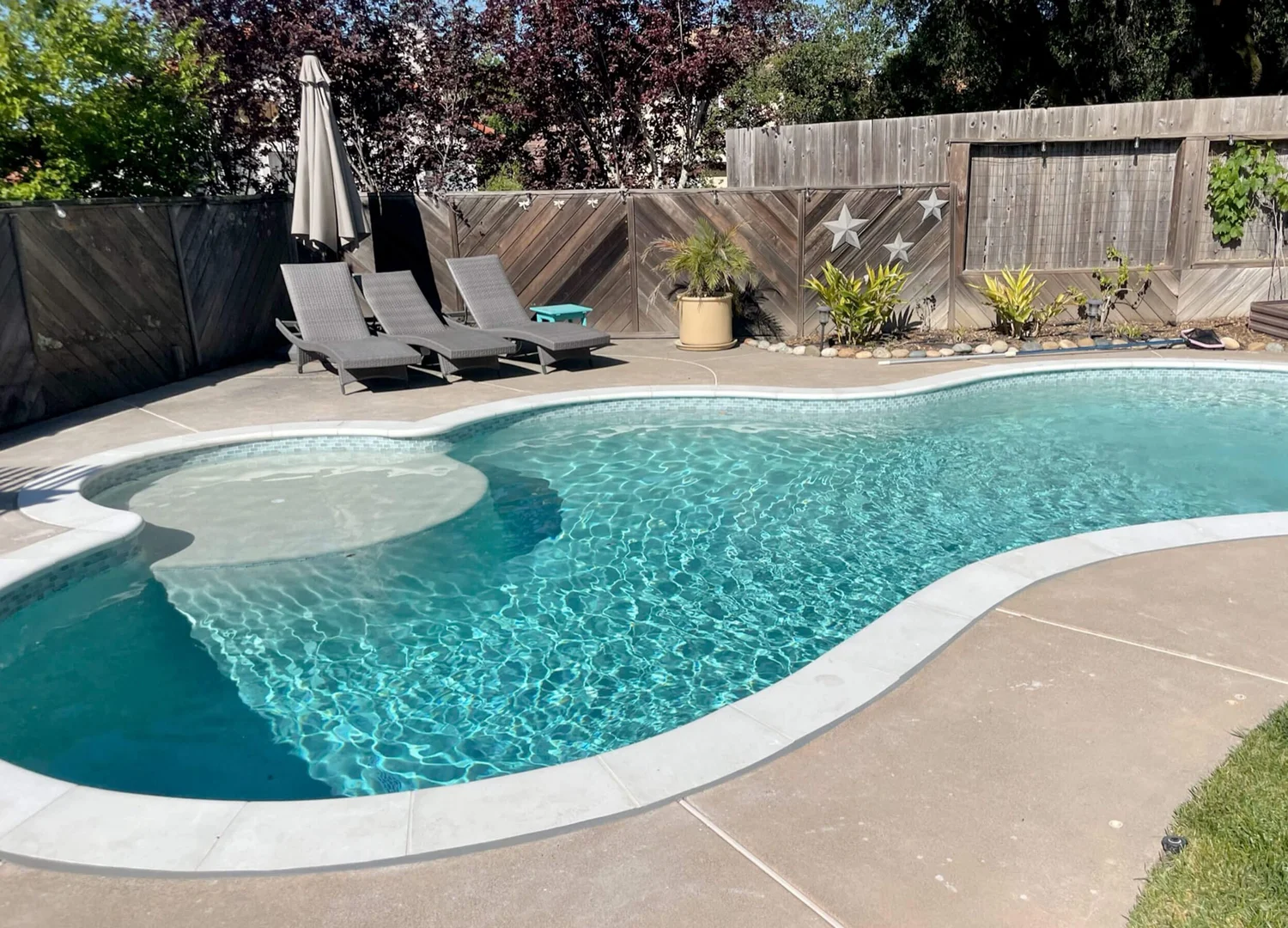 Johnson Pool & Spa - Sonoma County Jacuzzi® Dealer & Pool Builder - Sonoma County's Pool & Spa ...
