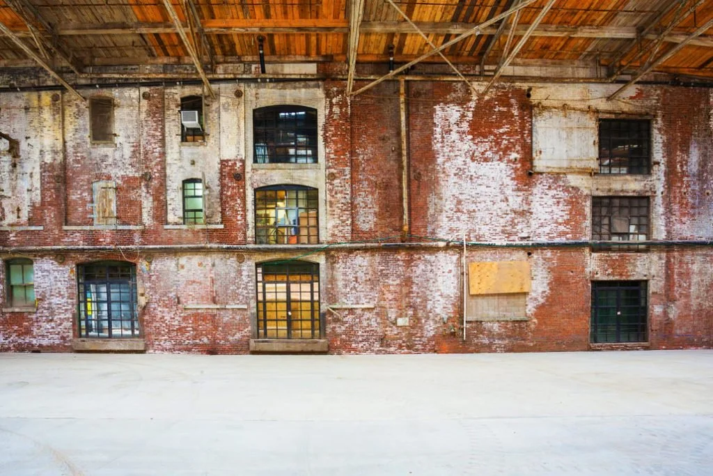 Warehouse/Raw Space — American Movie Company