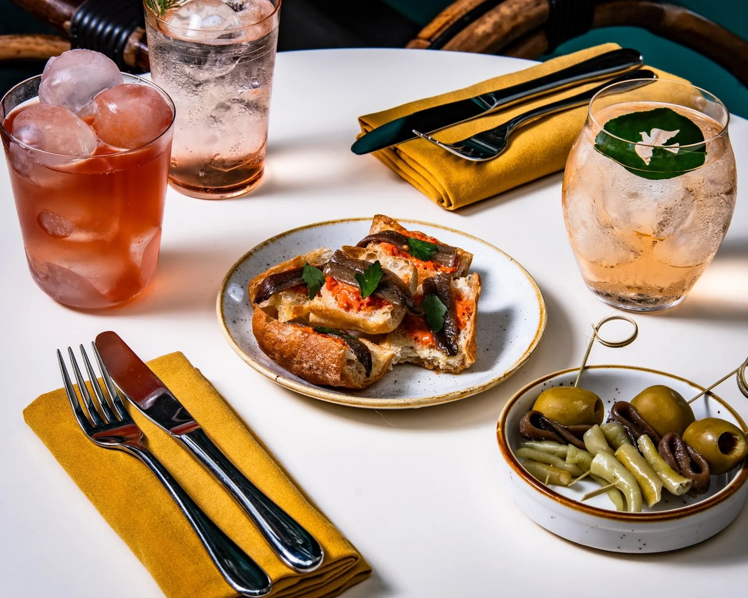 The Bamboo Bar | Cocktails & Outdoor Drinks in Covent Garden | Oriole ...