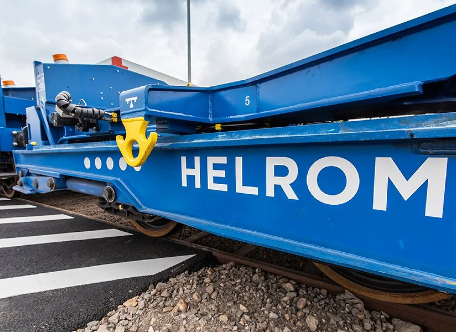 Our service: as flexible and reliable as the road. As environmentally ...