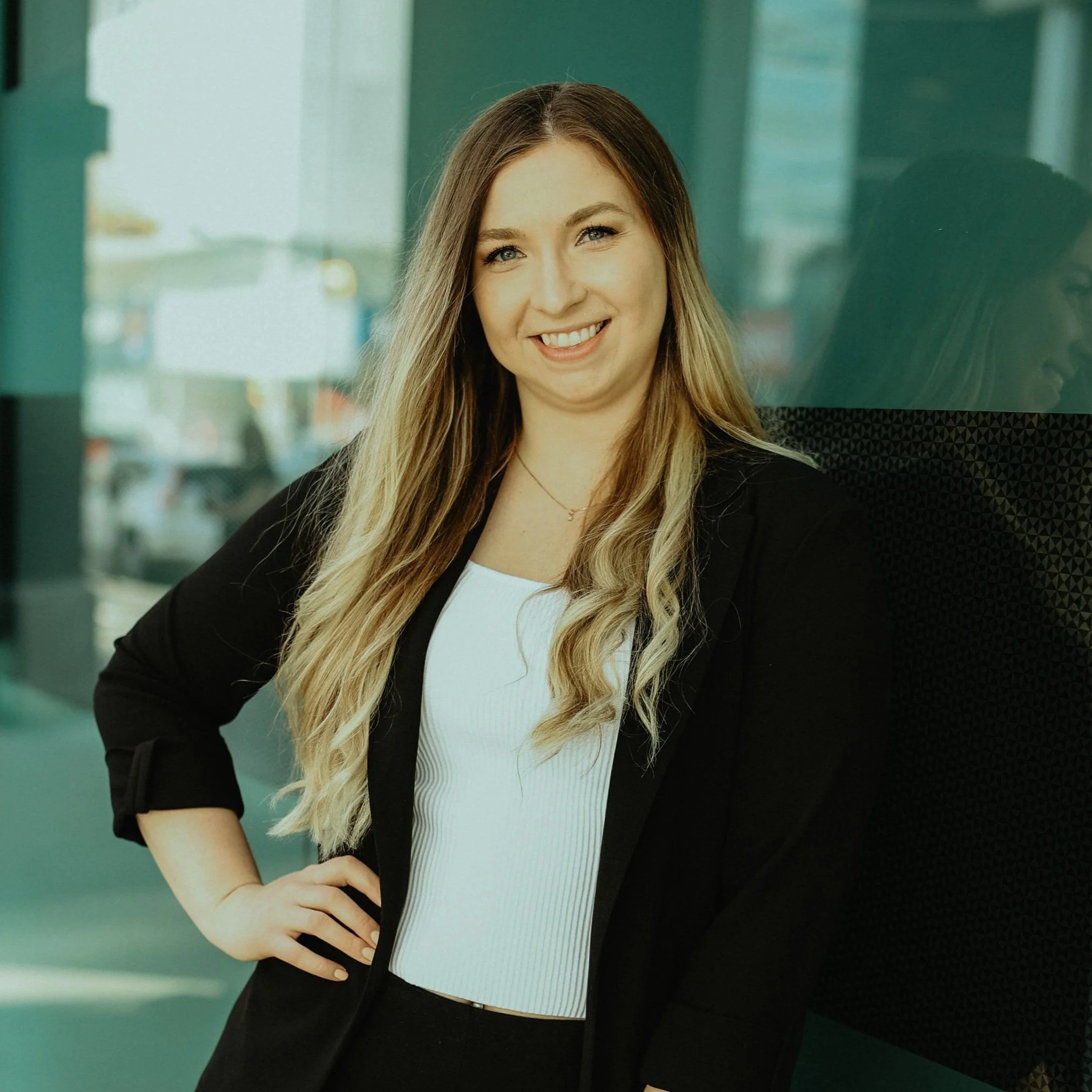 W Real Estate Team — W Group Site