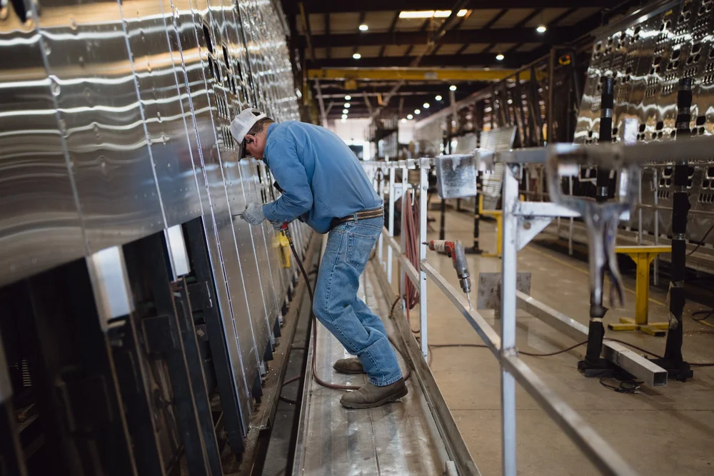 Leading Semi-Trailers Made For Livestock — Barrett Trailers - Livestock ...