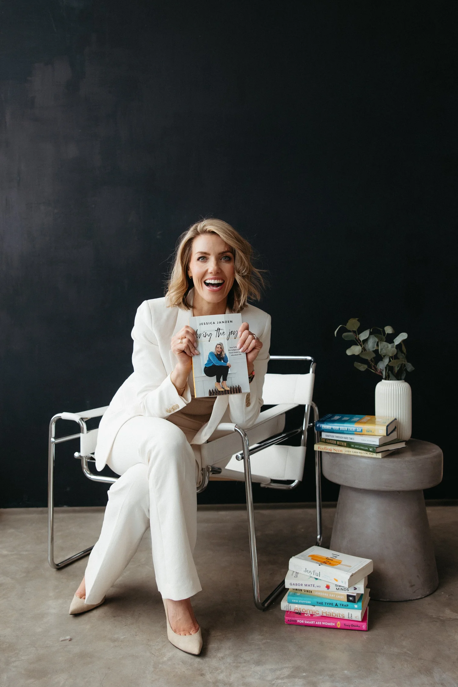 About — Jessica Janzen