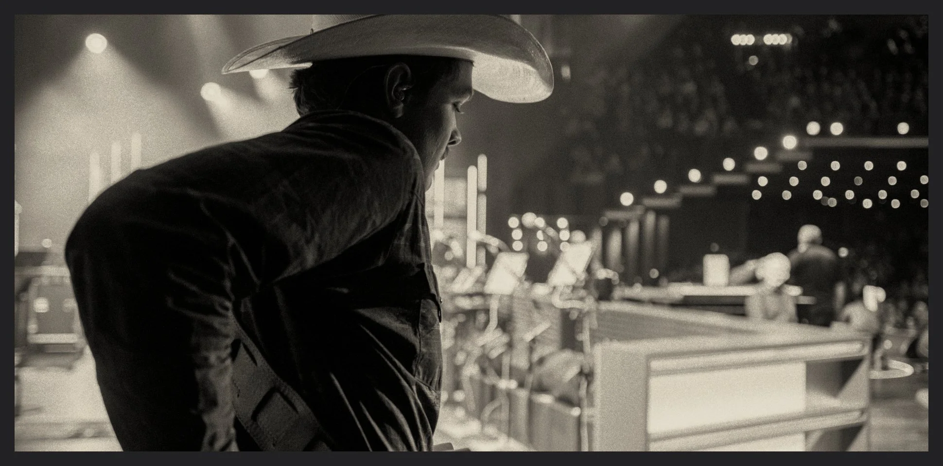 Tour — Zach Top Official