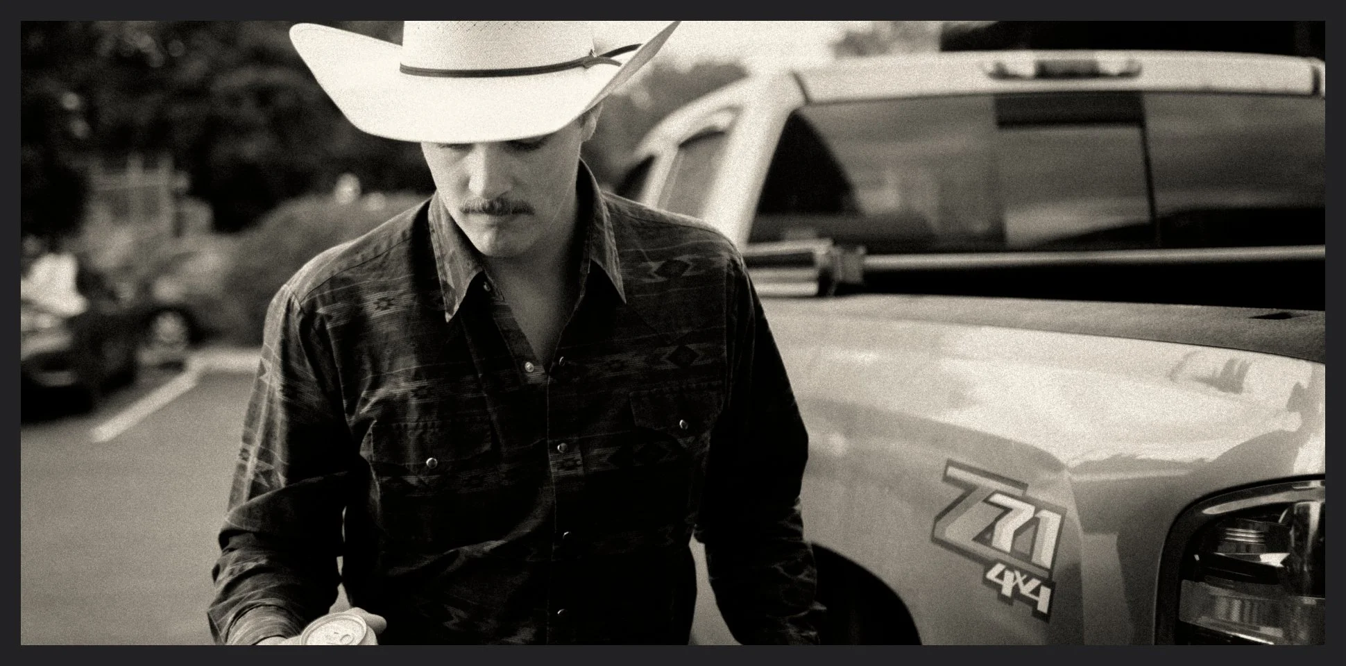 Contact — Zach Top Official