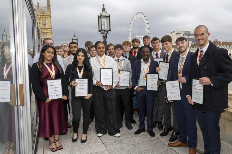 Youthbuild UK | Empower Young People