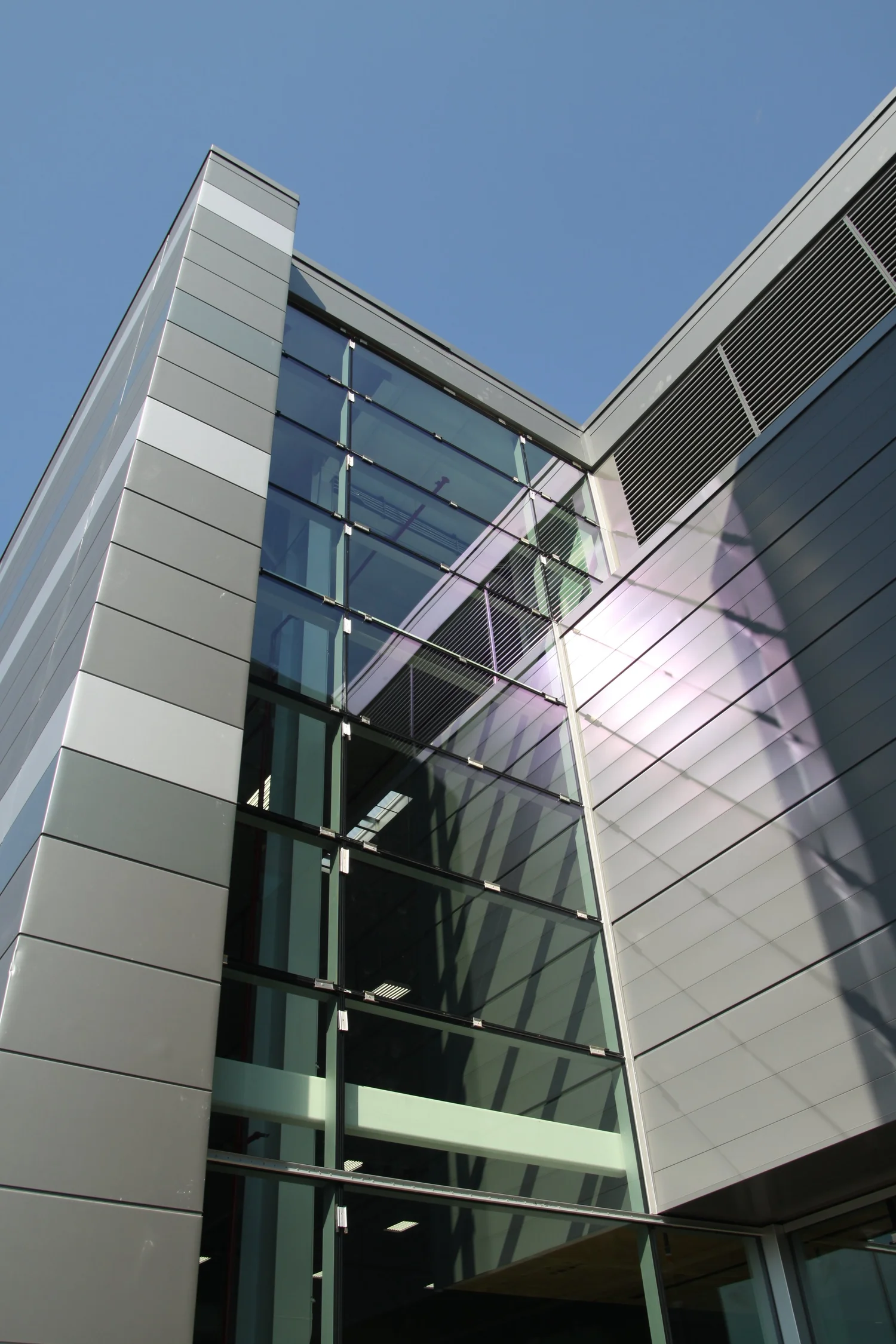 Dassault Falcon Jet 14 Bay Hangar — Kinco Constructors