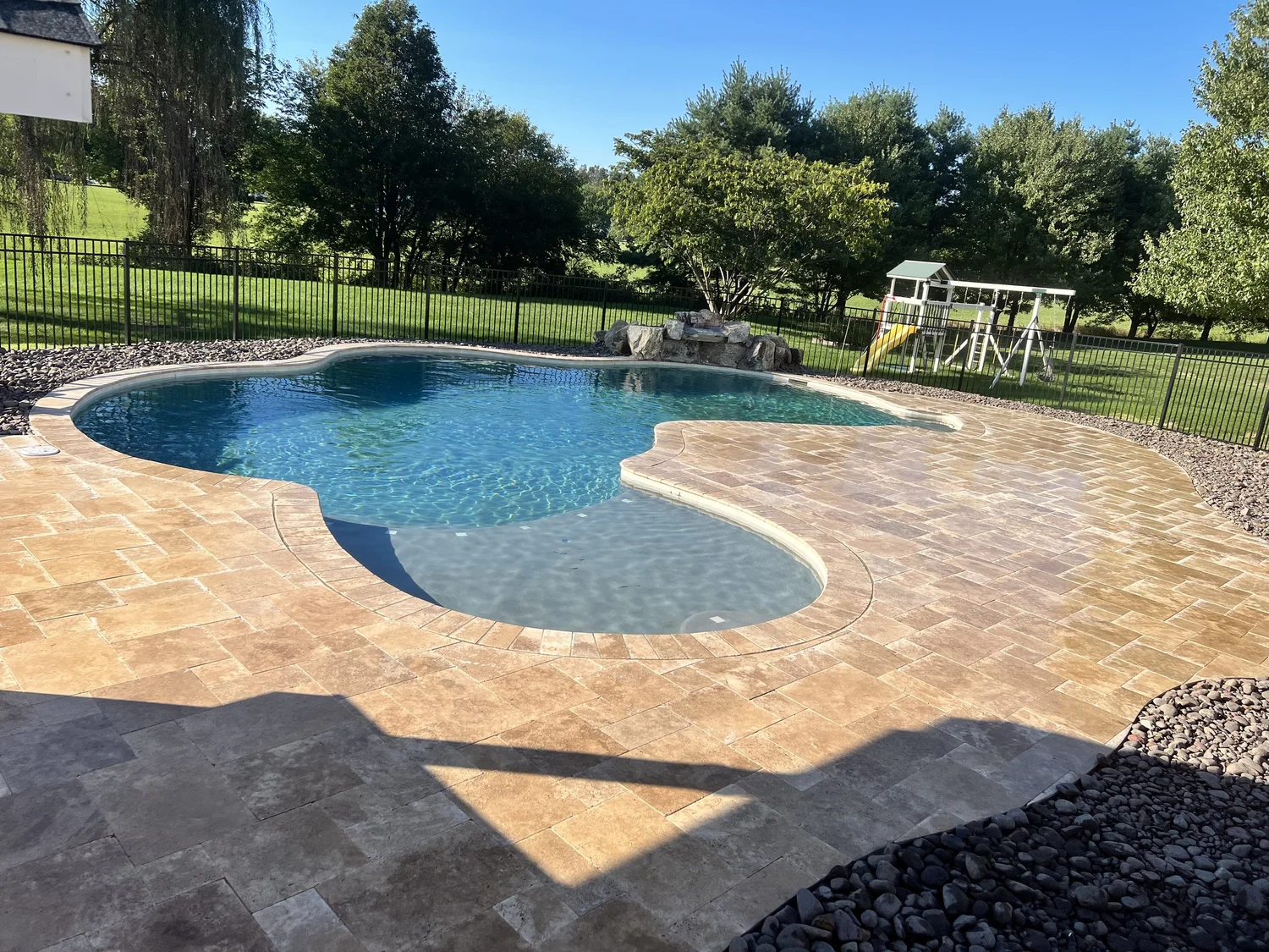 LP Landscaping Services - Premium Outdoor Living Builders