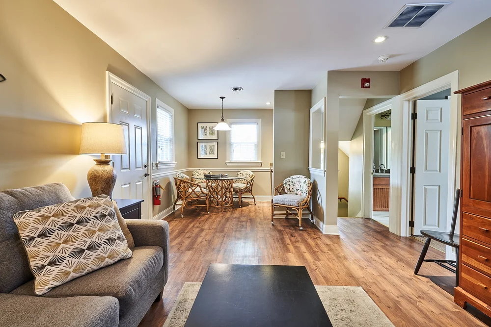 Single Rooms and Suites — The Inn & Suites at Kitchen Kettle Village