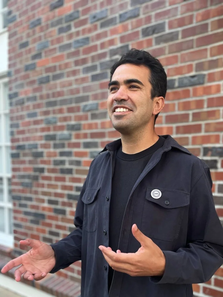 Leadership — UAW 4811