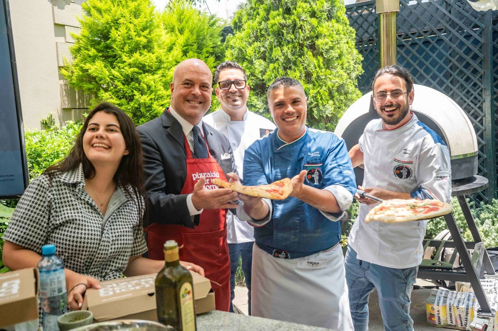 Latinos en Pizza: Celebrando y Elevando a los Pizzeros en Todo el ...