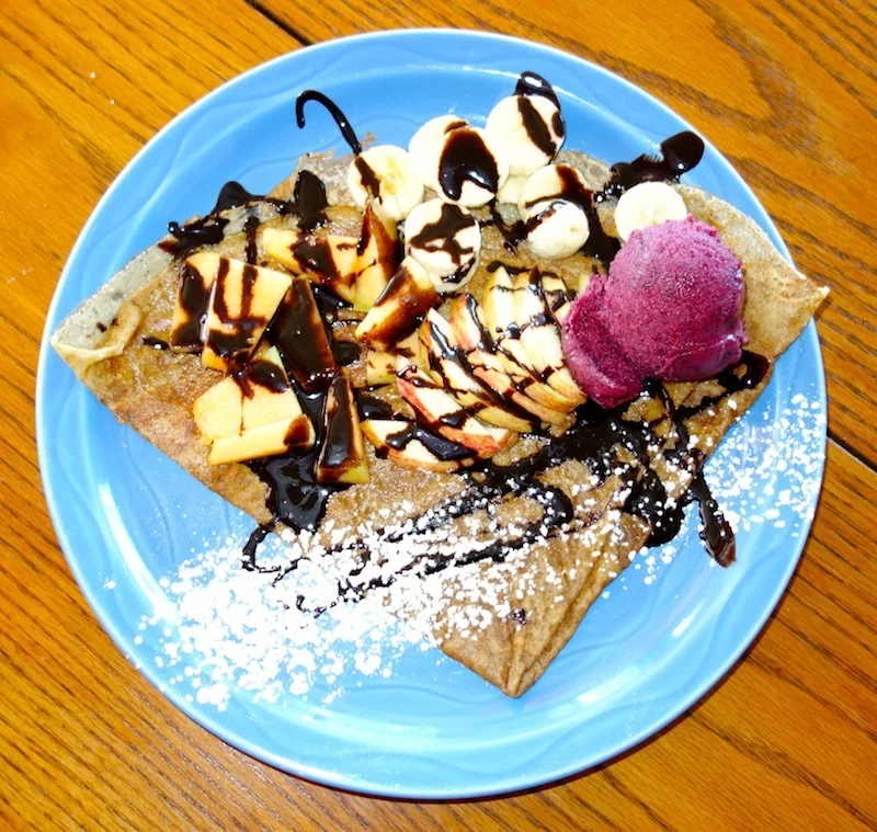 Cheesy Chutney Cheelas and Crêpes in Quebec, Canada — Smita Chandra