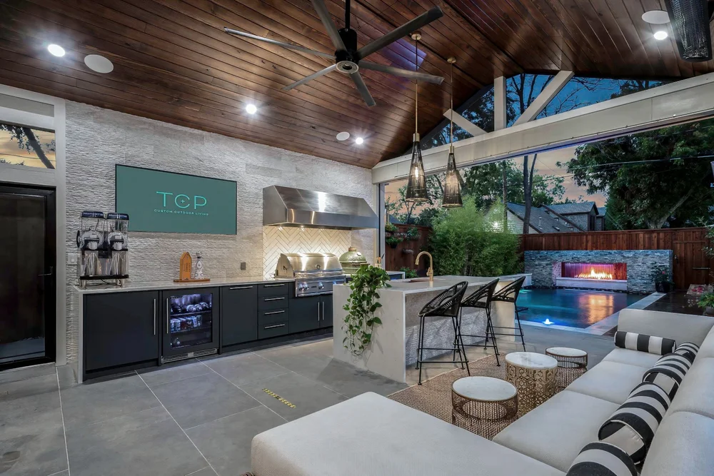 Custom Outdoor Living Projects in Dallas-Fort Worth
