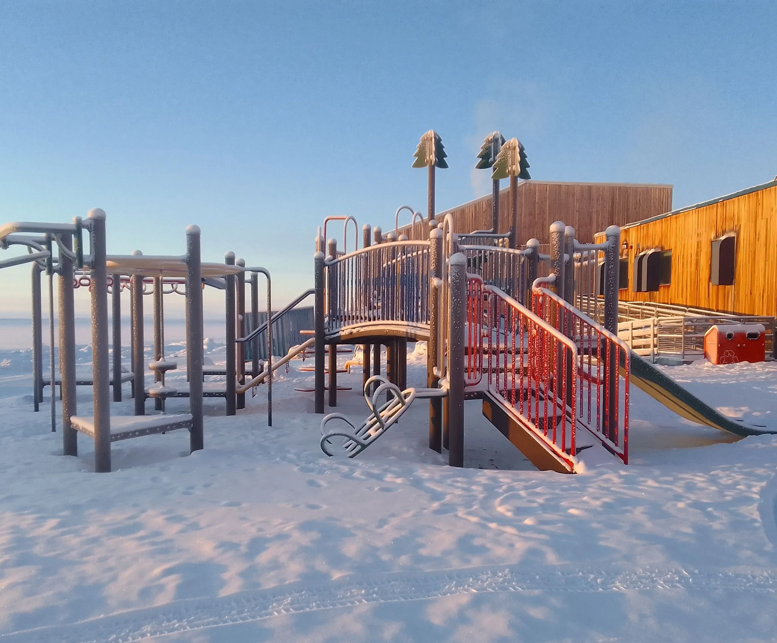 Homepage - Grise Fiord, Nunavut
