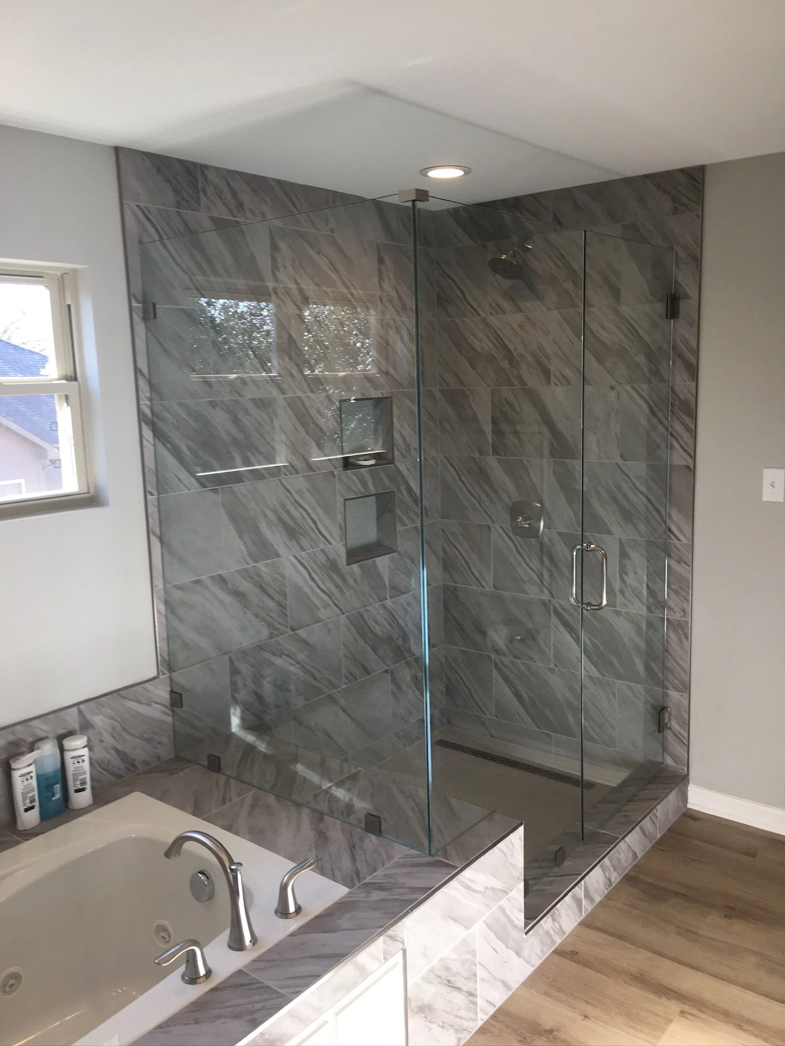 Alpine Glass & Mirror