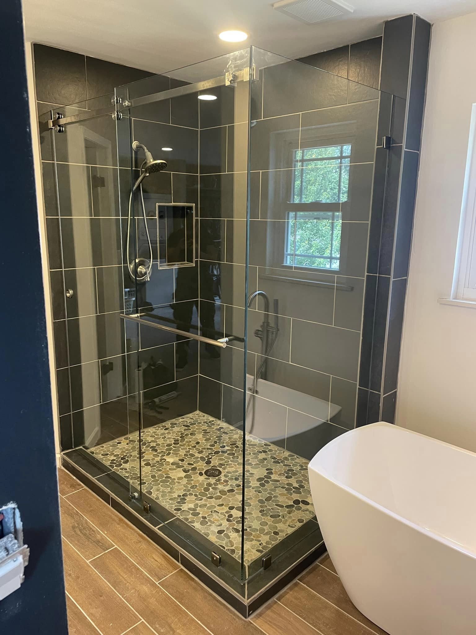 Alpine Glass & Mirror