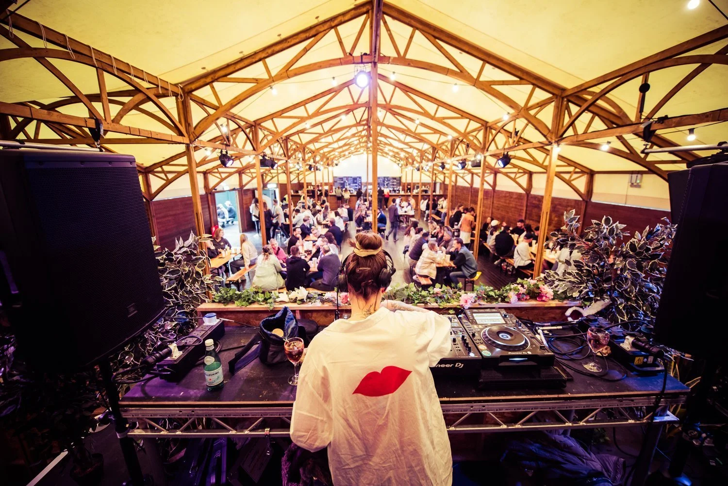 SOUL SUPPER FRIDAYS — Between The Bridges | Central London's Open-air ...