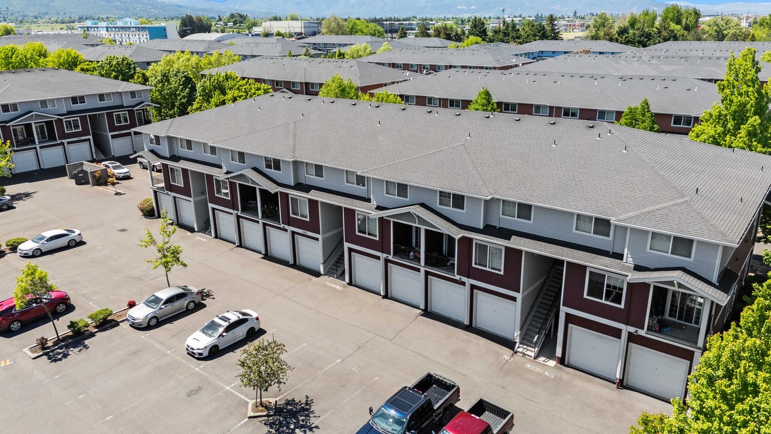 Charles Point Apartments Garage & Storage | Medford, Oregon — Charles ...