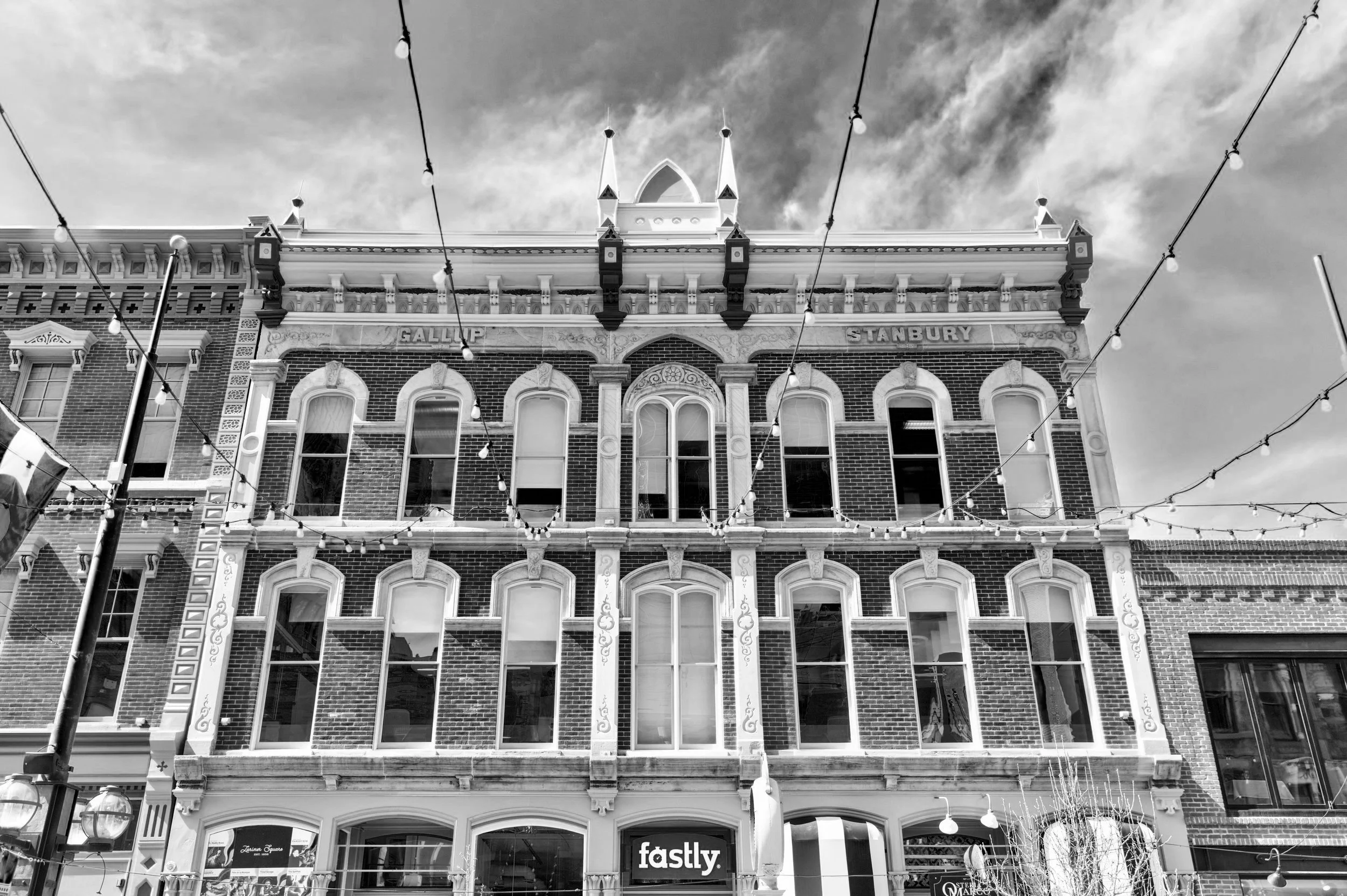 Larimer Square - Downtown Denver Shopping, Dining, Events