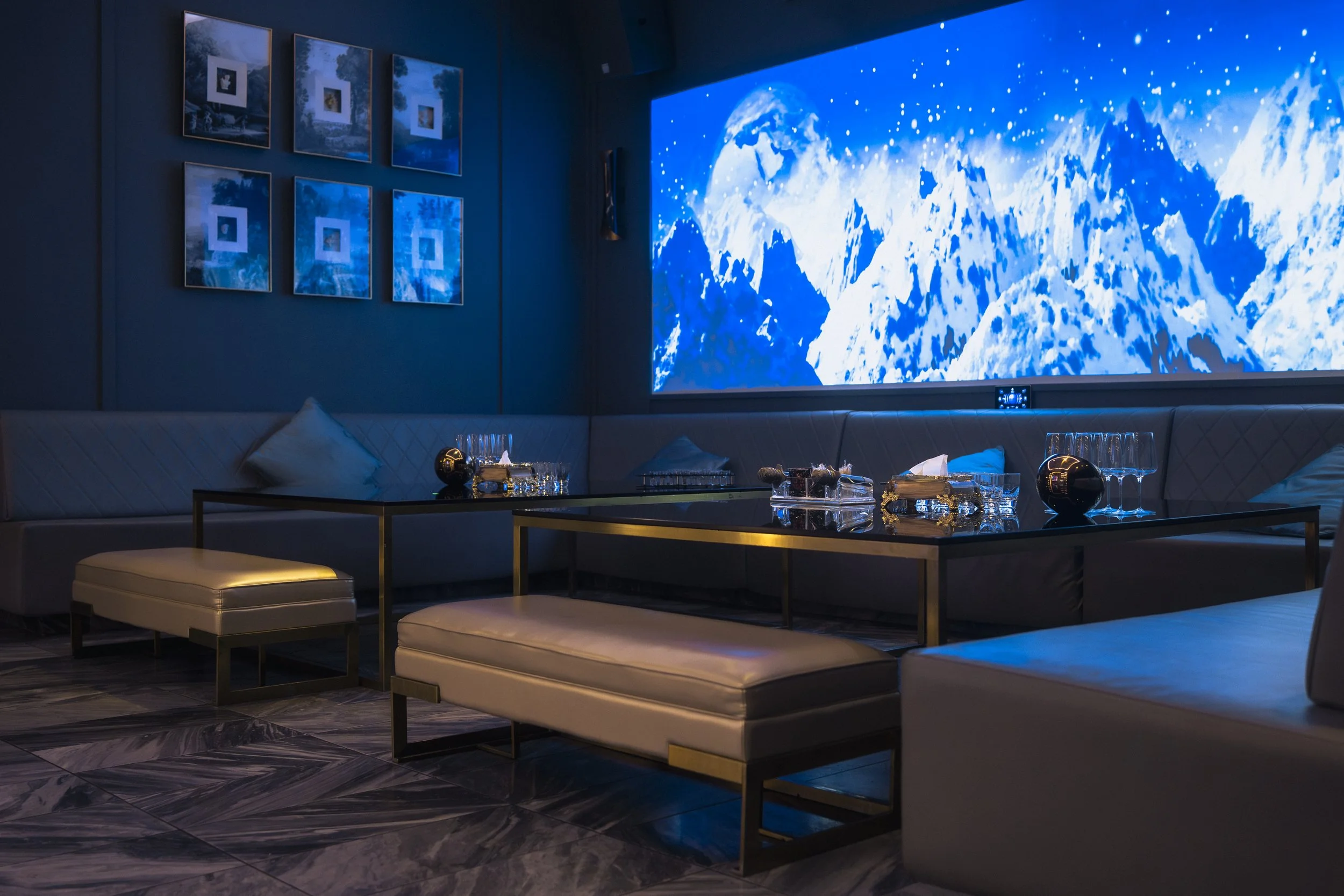 OCEAN 12 | ROOFTOP BAR & LUXURY KARAOKE