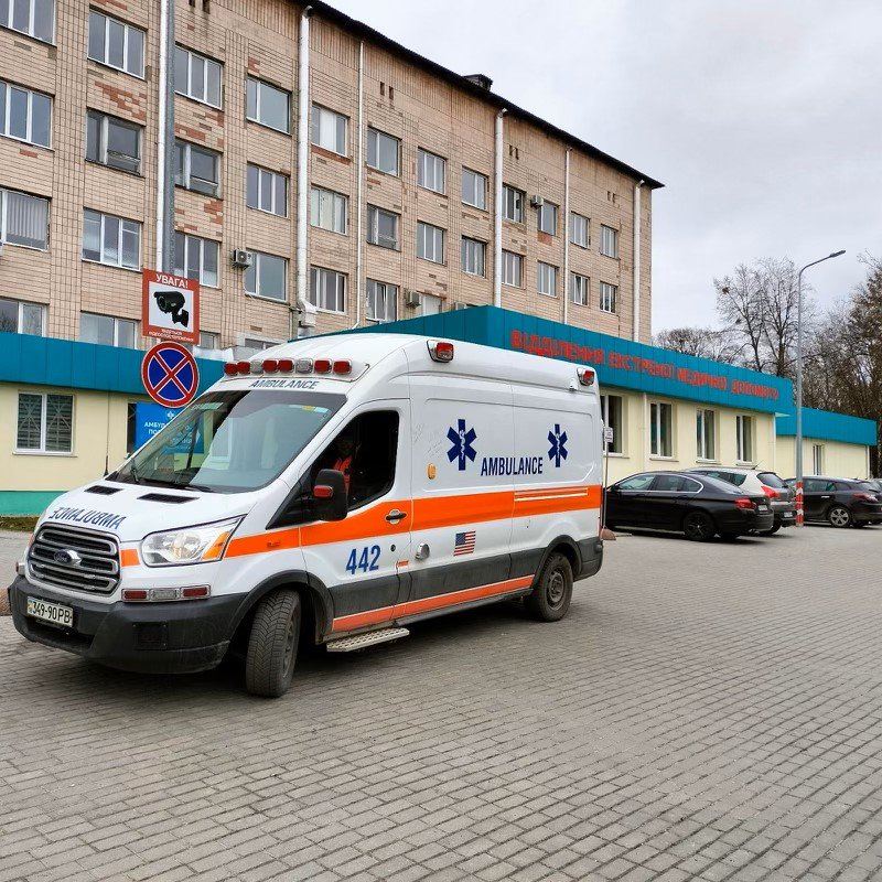 US Ambulances for Ukraine