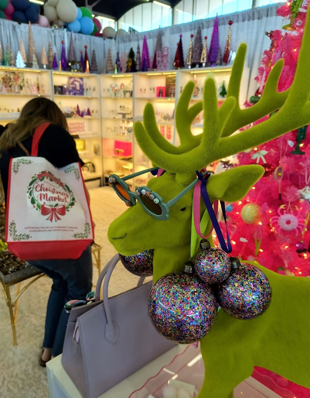 Chi-Omega-Christmas-Market
