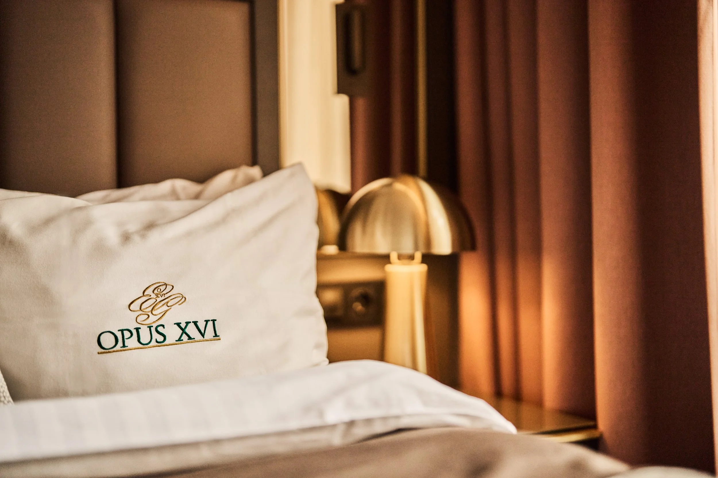 Room & Suites — Opus XVI