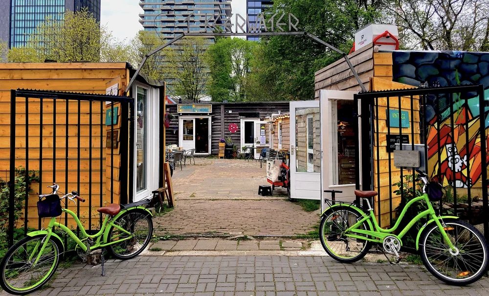 ExploreAmsterdam & her surrounds with the Bike Pirates. A bicycle tour ...